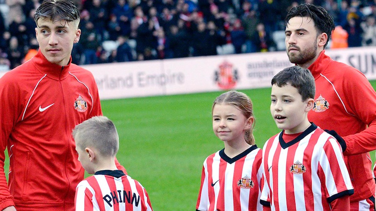 Win mascot place at Stadium of Light